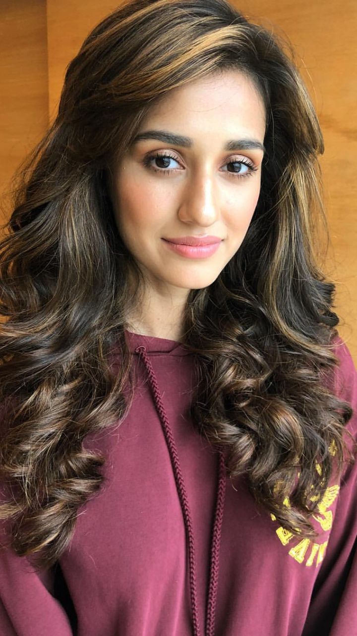 Disha Patani Height, Age, Height In Feet, Biography, Boyfriend, Husband ...